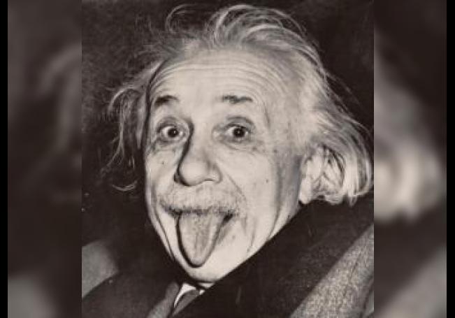 Subastan la copia más antigua de la foto de Einstein sacando la lengua ...