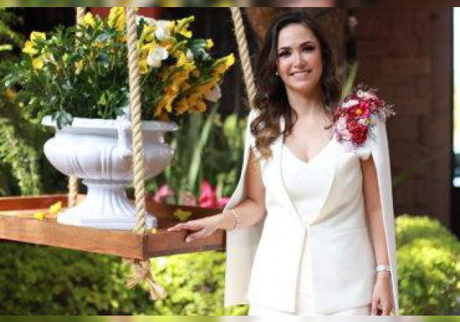 Despide Astrid la soltería | HidrocalidoDigital.com