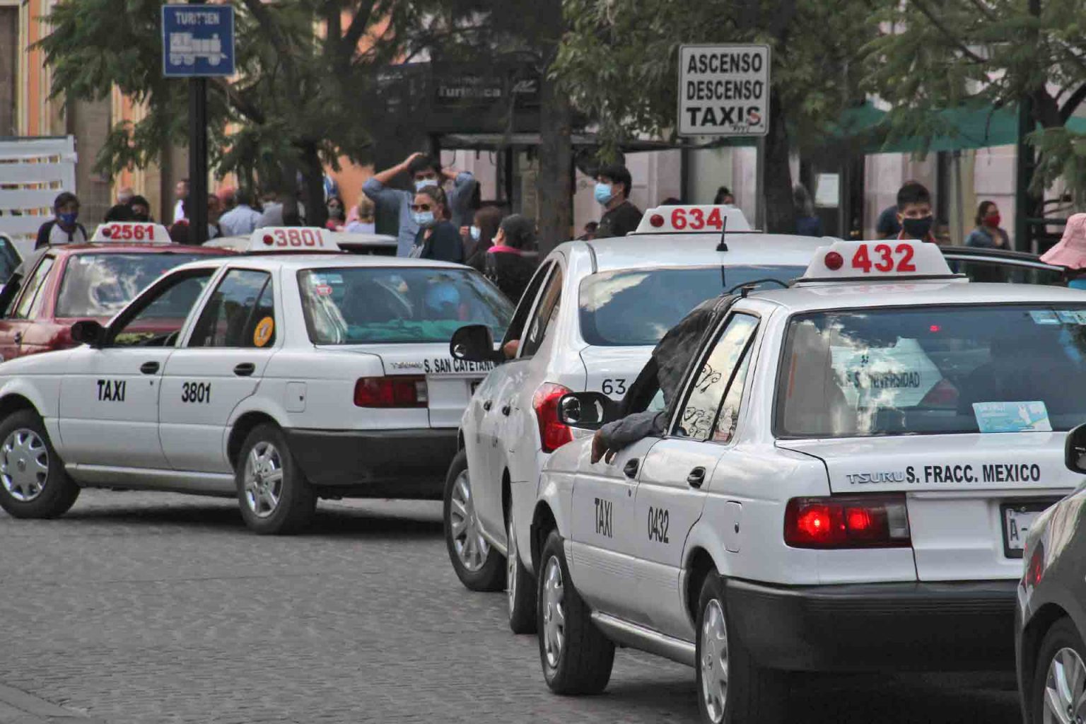 Comienza la repartidera de concesiones de taxis en Aguascalientes