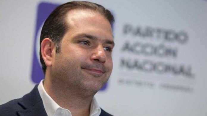 FGJ reta a Christian Von Roehrich a que se entregue y declare ...