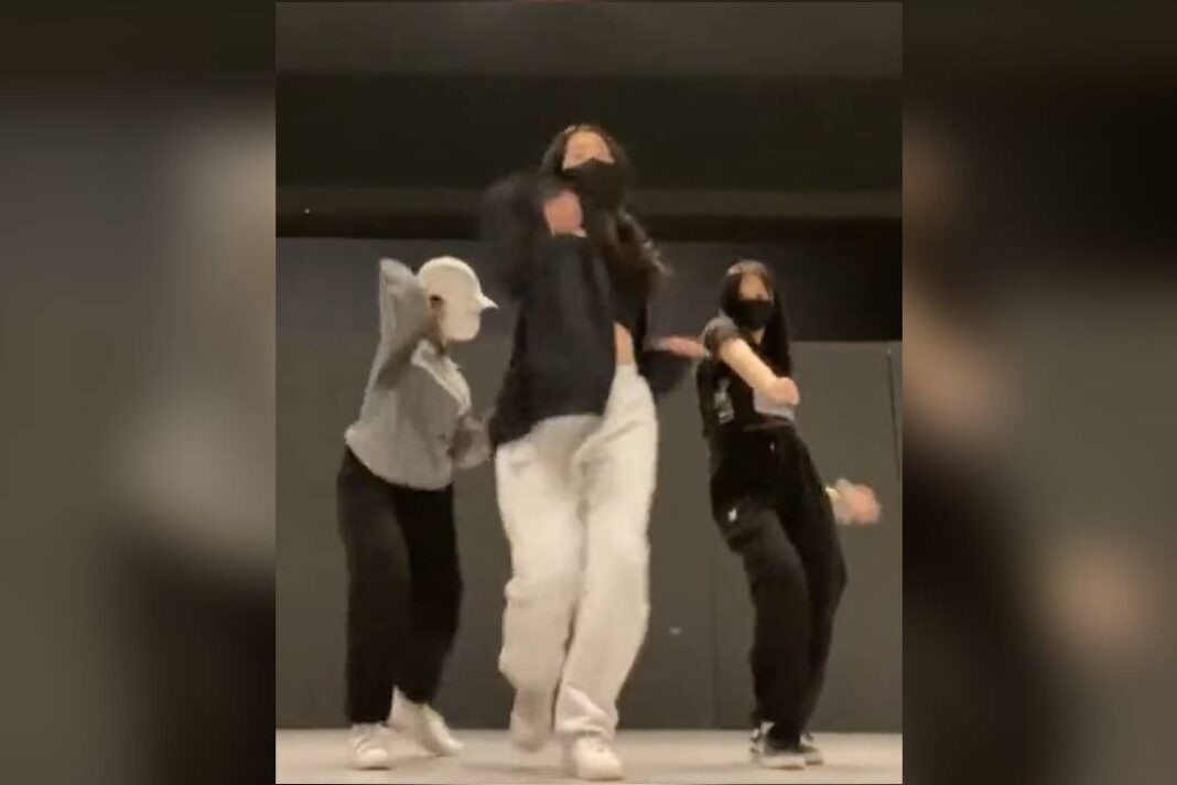 Coreanas causan revuelo con la música de sus coreografías en Tik Tok ...