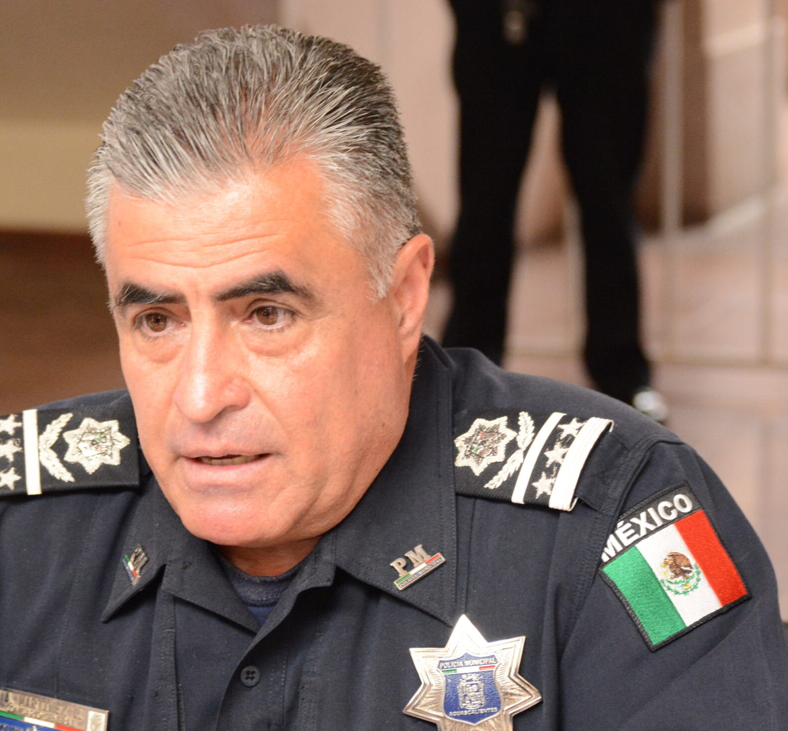 En tres días municipales ya detuvieron a 150 personas ...