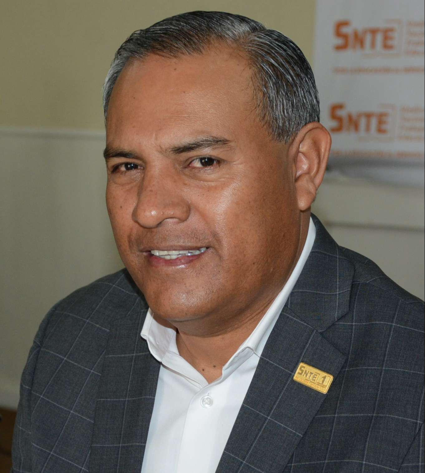 Algunos maestros se sienten incapaces para dar clases sin los libros de ...