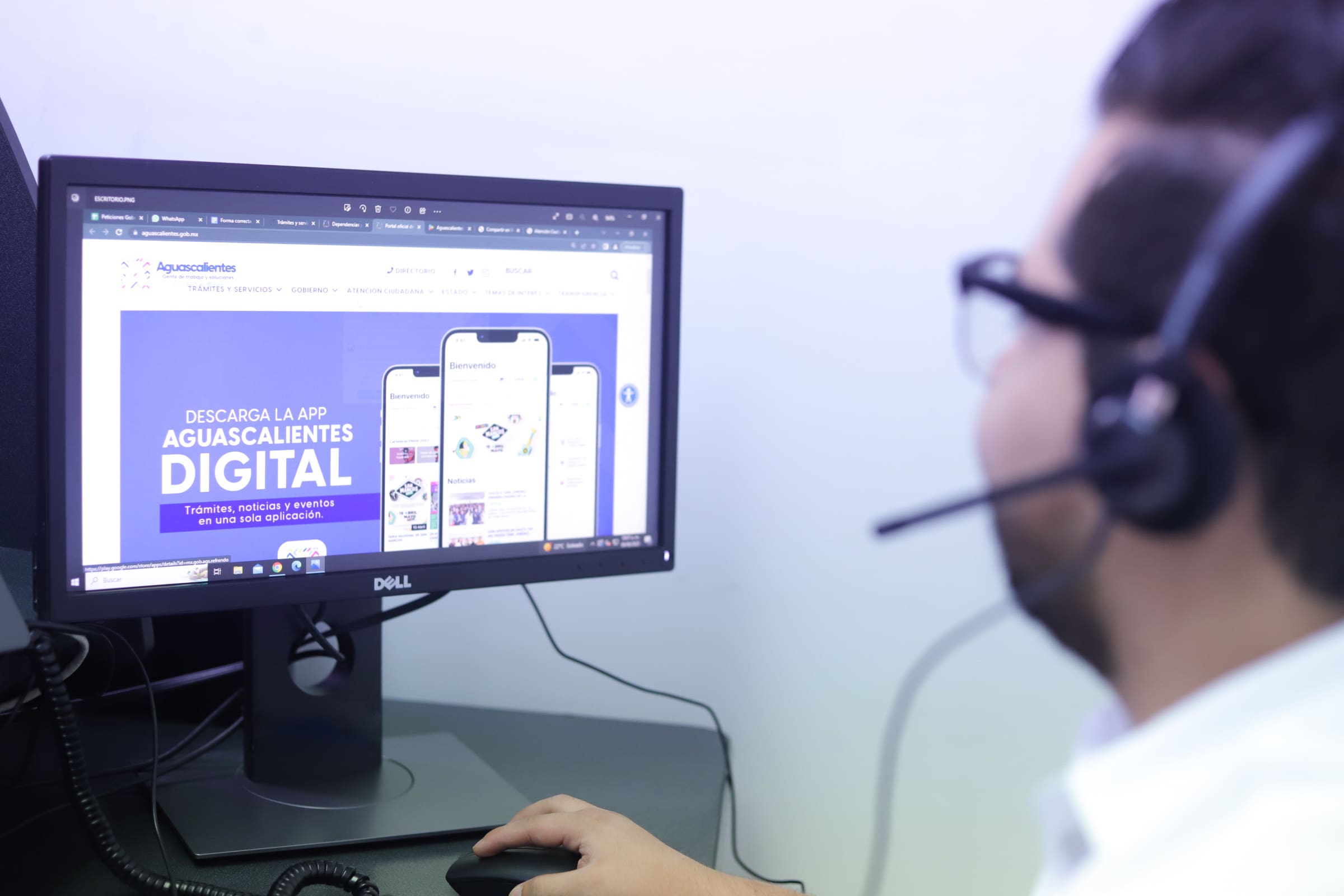 Acercan Contacto Digital a la población – Periodico Hidrocalido Digital