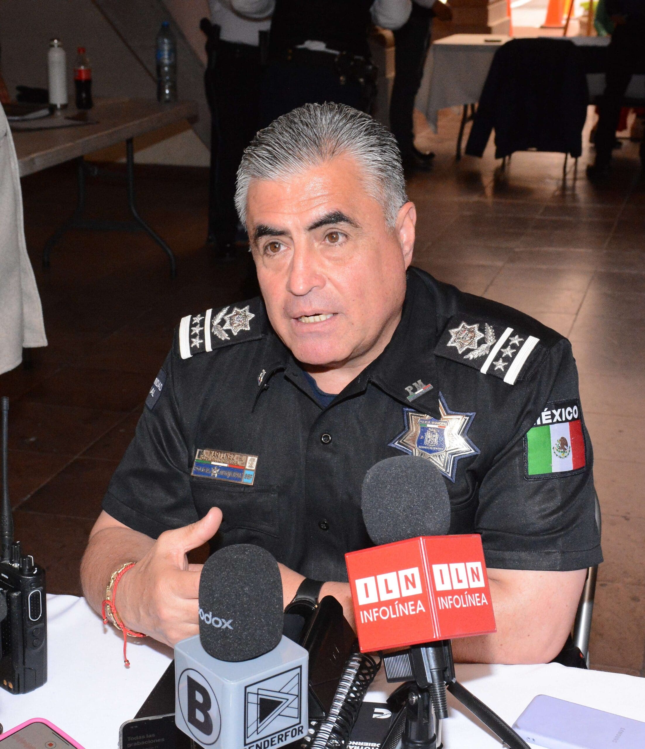 Van contra vehículos sospechosos – Periodico Hidrocalido Digital