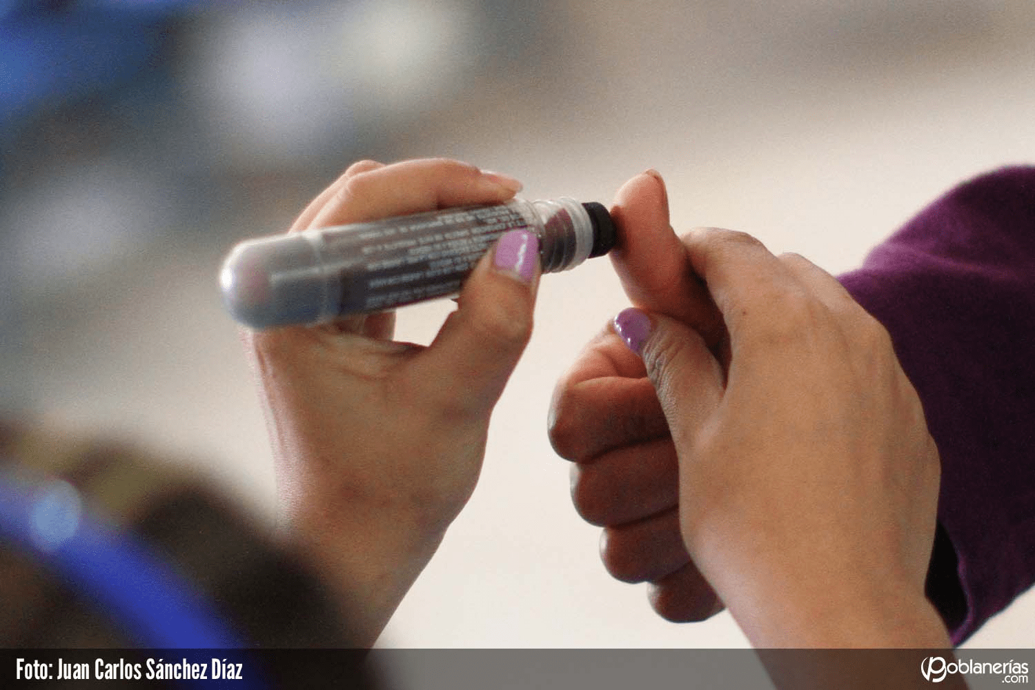 Entrega IPN tinta indeleble al INE para la jornada electoral ...