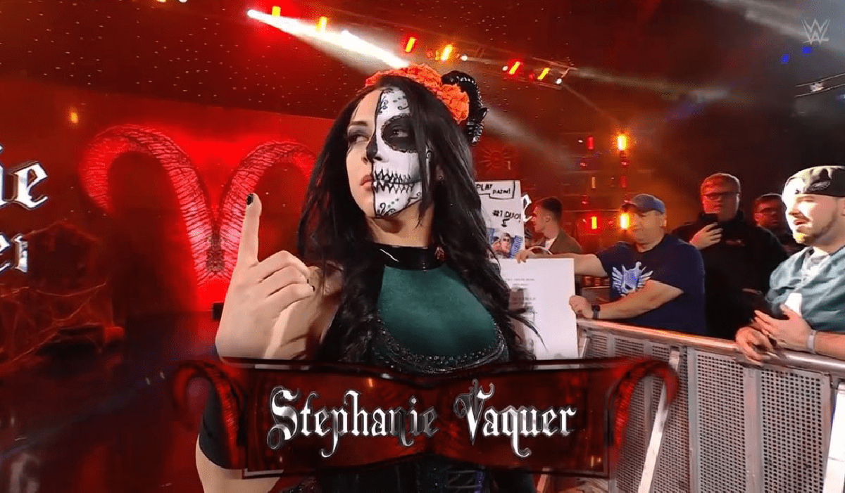 Luchadora de WWE, Stephanie Vaquer se viste de catrina – Periodico Hidrocalido Digital