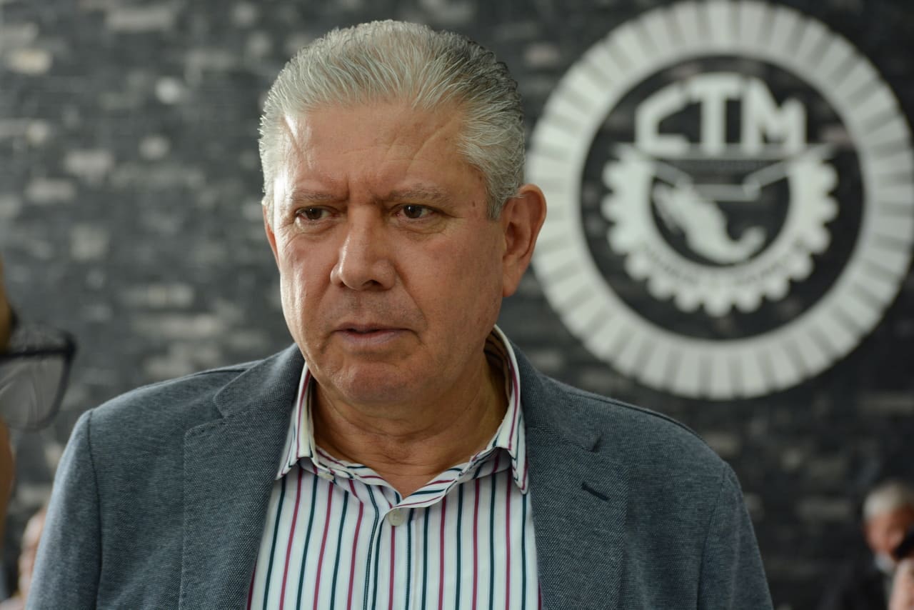 Derrama de más de mil millones de pesos en aguinaldo: SNTIA | Periodico ...