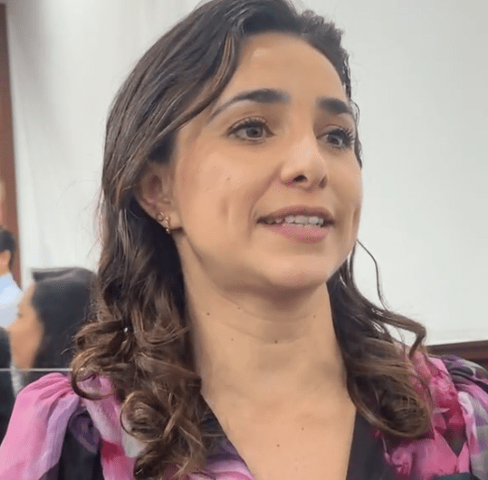 Se Manifiesta Ale Peña En El Congreso Local | Periodico Hidrocalido Digital